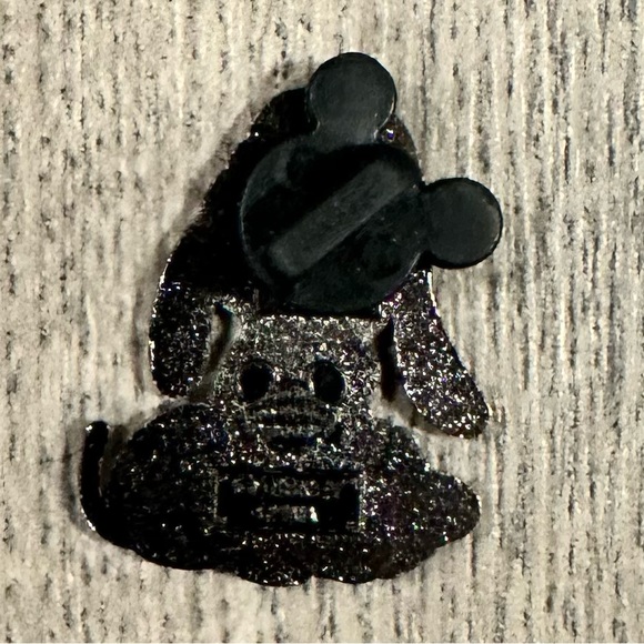 Disney | Other | Disneys Pluto Pin | Poshmark